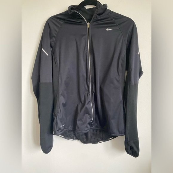 Nike | Jackets & Coats | Nike Women Element Shield Full Zip Running Top ...